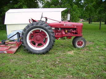 Used Farm Tractors for Sale: 1952 Farmall H (2008-10-05) - Yesterday's Tractors