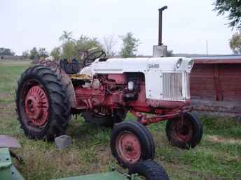 Used Farm Tractors for Sale: 1959 Case 611-B Tractor (2008-10-14 ...
