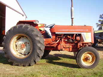 Used Farm Tractors for Sale: International 674 Widefront (2008-10-26 ...