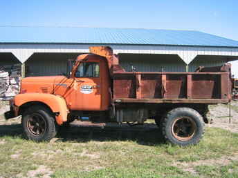 Used Farm Tractors for Sale: International Red Diamond (2008-10-31 ...