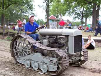 Used Farm Tractors for Sale: Fordson Crawler (2008-11-09) - Yesterday's ...