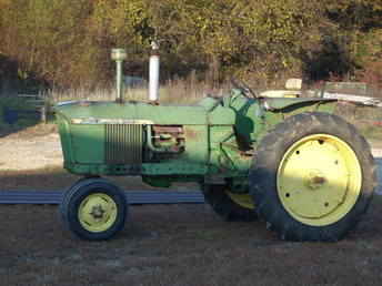 Used Farm Tractors for Sale: John Deere 2510 (2008-11-10) - Yesterday's ...