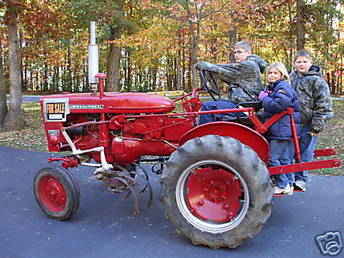 Used Farm Tractors for Sale: 1974 Farmall 140 (2008-12-02) - Yesterday ...