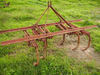 Used Farm Tractors for Sale: Dearborn Field Cultivator (2008-12-12 ...