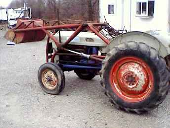 Used Farm Tractors for Sale: 1954 Ford NAA With Loader (2008-12-18 ...