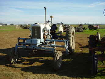 Used Farm Tractors for Sale: High Crop 4000 Ford (2008-12-29 ...