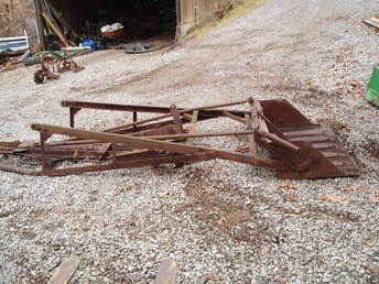 Used Farm Tractors for Sale: Farm Hand Loader (2009-01-03) - Yesterday ...