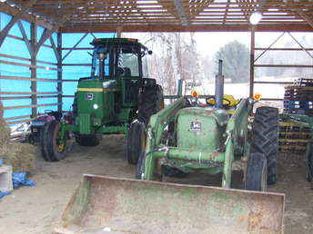 Used Farm Tractors for Sale: John Deere 1530 With 145 Loade (2009-01-18 ...