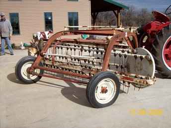 Used Farm Tractors for Sale: Ih 35 Rake (2009-02-05) - Yesterday's Tractors