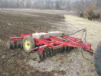 Used Farm Tractors for Sale: I H Model 37 Disc Harrow (2009-02-10 ...