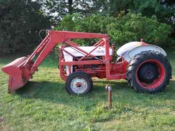 Used Farm Tractors for Sale: Ford 600 W/Loader (2009-02-12) - Yesterday ...
