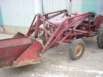Used Farm Tractors for Sale: Ih U-34A Loader (2009-02-15) - Yesterday's ...