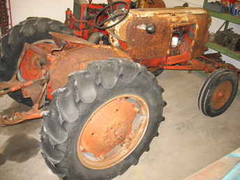 Used Farm Tractors for Sale: Case 300 Round Nose Wide FRT (2009-02-19 ...