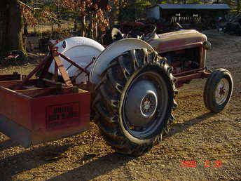 Used Farm Tractors for Sale: Ford 600 Series (2009-02-20) - Yesterday's ...