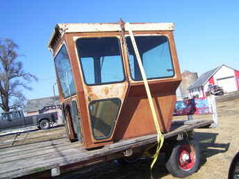 Used Farm Tractors for Sale: Farmall Year Around Cab (2009-02-20 ...