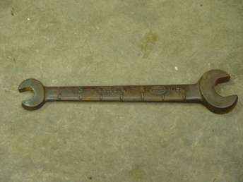 Used Farm Tractors for Sale: Ford Wrench (2009-03-11) - Yesterday's ...