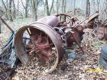 Used Farm Tractors for Sale: 1945? Farmall H Parts (2009-03-25 ...