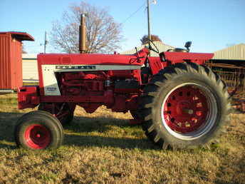 Used Farm Tractors for Sale: Farmall 806 Diesel (2009-03-27 ...