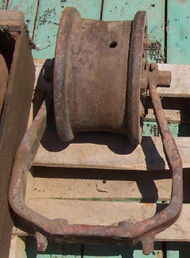 Used Farm Tractors for Sale: Single Front Wheel Farmall F12 (2009-03-30 ...