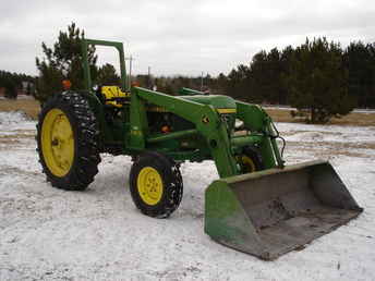Used Farm Tractors for Sale: John Deere 2240 W/ Loader (2009-03-31 ...