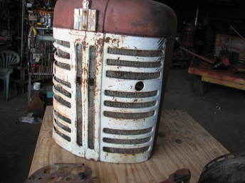 Used Farm Tractors for Sale: Farmall 400 Grill (2009-03-31) - Yesterday ...