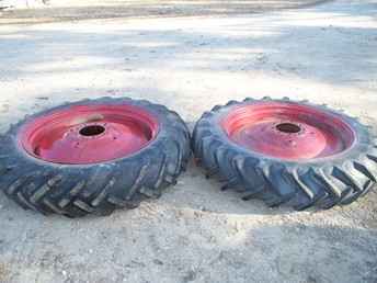 Used Farm Tractors for Sale: Pressed Steel Rear Wheels (2009-04-03 ...