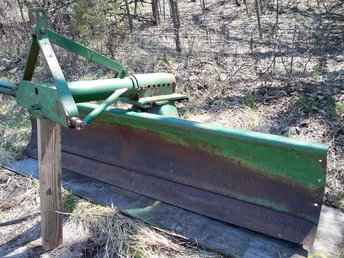 Used Farm Tractors for Sale: John Deere 7FT. 3-Point Rear Blade (2009 ...