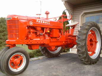 Used Farm Tractors for Sale: 1939 Farmall H (2009-04-04) - Yesterday's Tractors