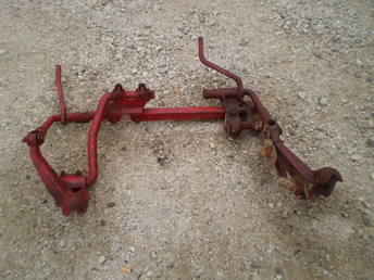 Used Farm Tractors for Sale: Cub Farmall Tool Bar (2009-05-19 ...