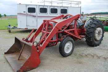 Used Farm Tractors for Sale: Ford 840 Tractor Loader (2009-05-30 ...
