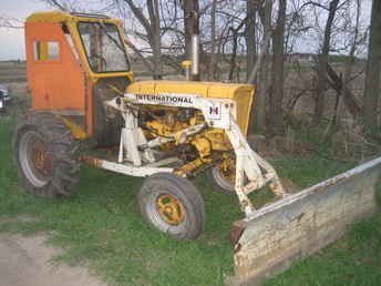Used Farm Tractors for Sale: Rare Ih 1000 One Arm Loader (2009-05-31 ...