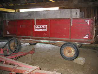 Used Farm Tractors for Sale: Stankee Barge Wagon (2009-06-11 ...