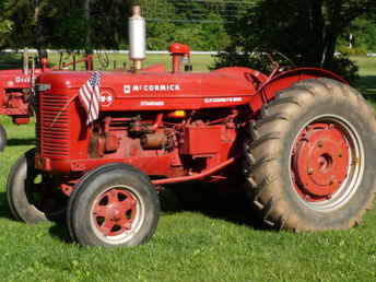 Used Farm Tractors for Sale: Farmall W9 (2009-07-12) - Yesterday's Tractors