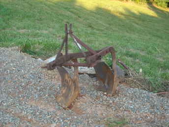 Used Farm Tractors for Sale: MH Ferguson 2 Bottom Plow (2009-07-19 ...