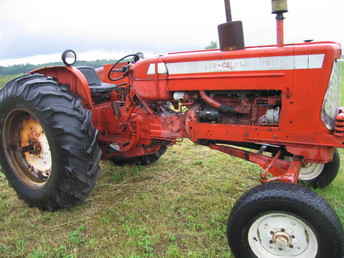 Used Farm Tractors for Sale: Allis D19 (2009-07-26) - Yesterday's Tractors