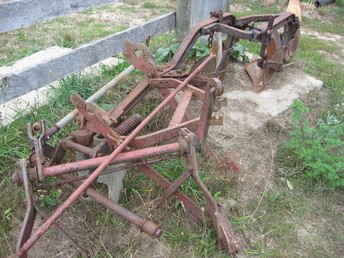 Used Farm Tractors for Sale: Farmall C Or Super C Plow (2009-07-28 ...