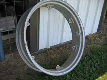 Used Farm Tractors for Sale: Ih Super C Rear Rim, 9X36 (2009-07-31 ...