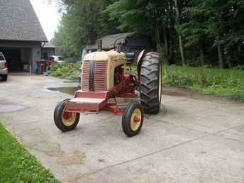 Used Farm Tractors for Sale: Cockshutt 40 (2009-08-02) - Yesterday's ...