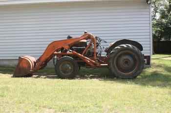 Used Farm Tractors for Sale: 1957 Ford 600 With Loader (2009-08-03 ...
