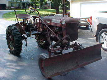 Used Farm Tractors for Sale: Farmall Cub & Blade (2009-08-09 ...