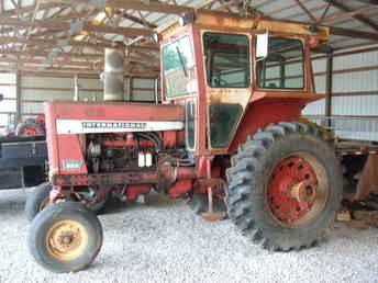 Used Farm Tractors for Sale: Ih 300 (2009-08-11) - Yesterday's Tractors