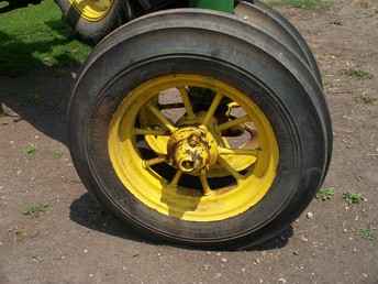 Used Farm Tractors for Sale: Factory Round Spokes For John Deere A ...
