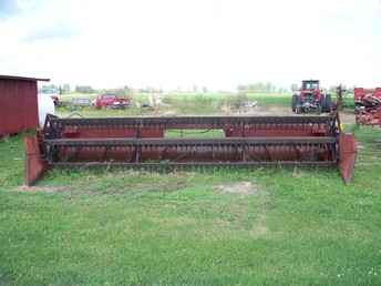 Used Farm Tractors for Sale: 820 Grain Header For Sale (2009-08-12 ...