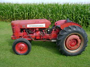 Used Farm Tractors for Sale: Farmall 300 Utility W/ FH (2009-08-15 ...