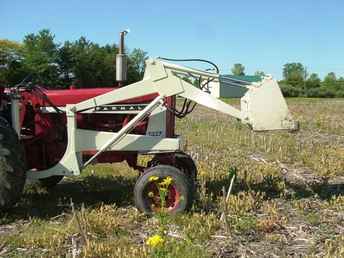 Used Farm Tractors for Sale: Good International 2000 Loader (2009-08-21 ...