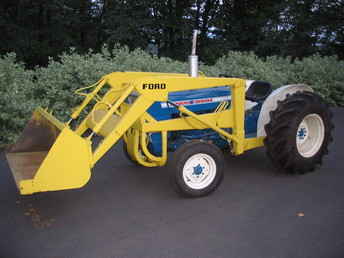Used Farm Tractors for Sale: Ford 3000 Diesel With Loader (2009-09-02 ...