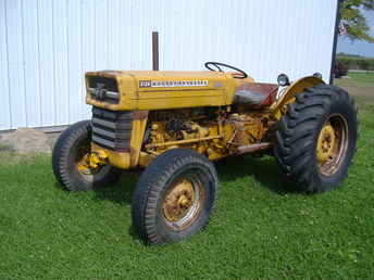 Used Farm Tractors for Sale: Massey Ferguson 2135 (2009-09-10 ...