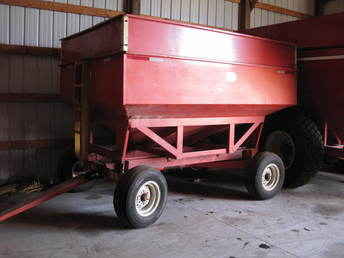 Used Farm Tractors for Sale: Gravity Box 8 Ton Gear Extensi (2009-09-12 ...