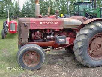 Used Farm Tractors for Sale: Ihc WD9 (2009-09-17) - Yesterday's Tractors
