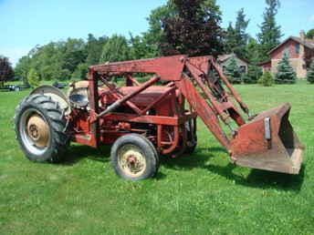 Used Farm Tractors for Sale: Ford 601 W/ Loader 600 Hours (2009-09-23 ...